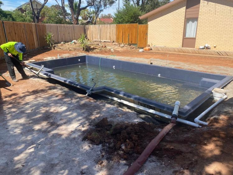 Water Delivery & More | Adelaide | 24/7 Local Water Carting