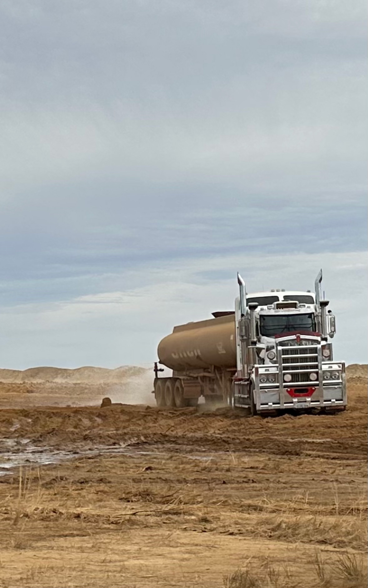 Wet civil plant hire | Western Australia | RJD Contracting